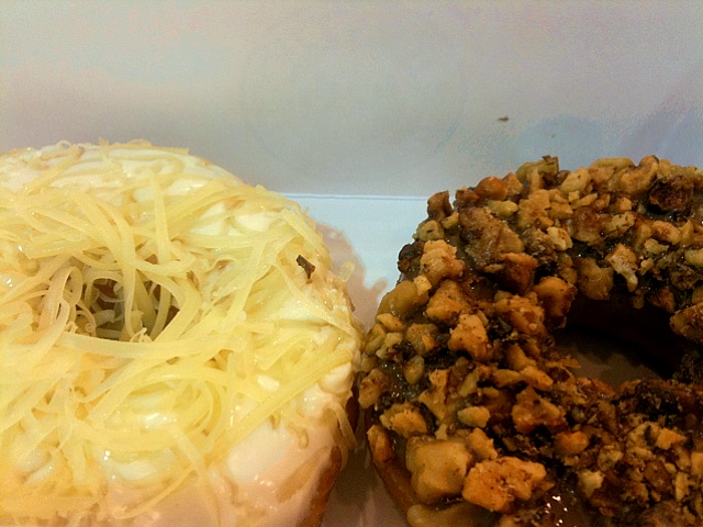 Cheesy Doughnut Hazelnut .../Shiroi Yuki | Snapdish[スナップディッシュ]