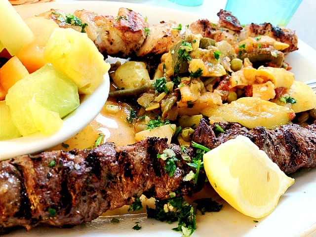 Chicken and Lamb Skewers wi.../James Balingit | Snapdish[スナップディッシュ]