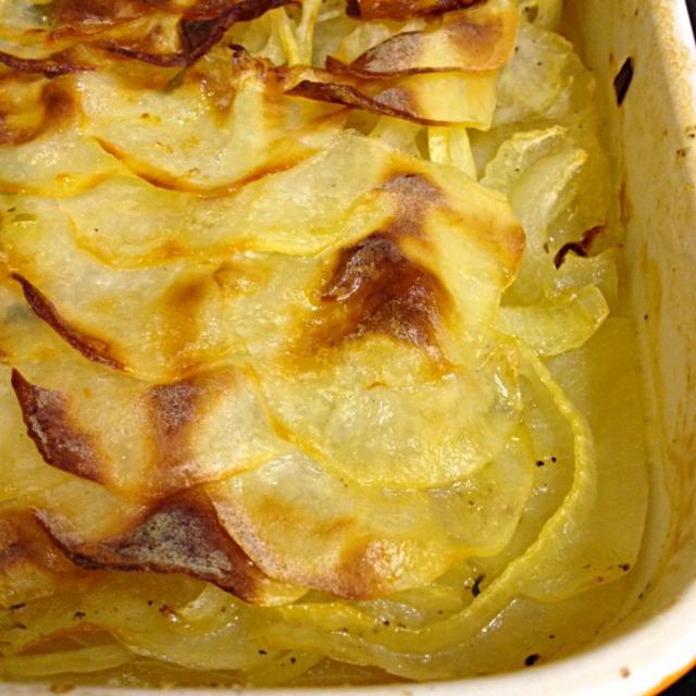 Pommes Boulangerpotatoes .../Steve Pountney | Snapdish[スナップディッシュ]
