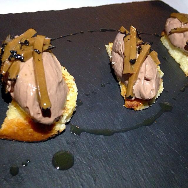 Pigeon Pate with Truffle/Obeoom Jumsai Na Ayudhya | Snapdish[スナップディッシュ]