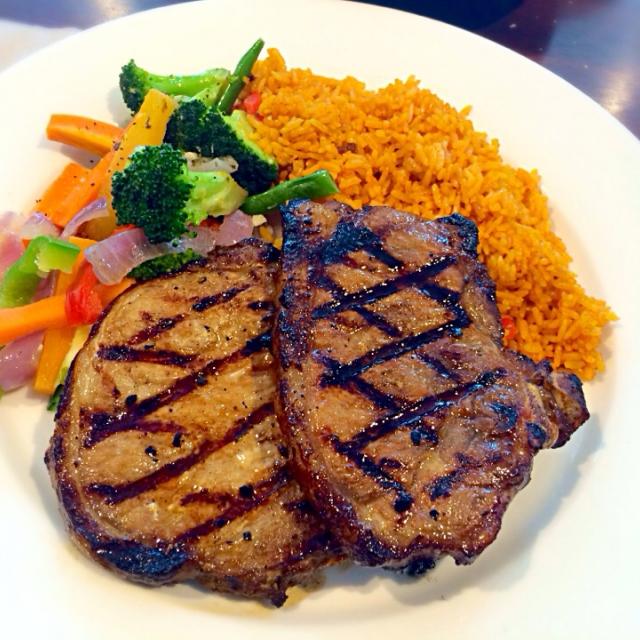 Double Pork Chop/Martha Monje | Snapdish[スナップディッシュ]