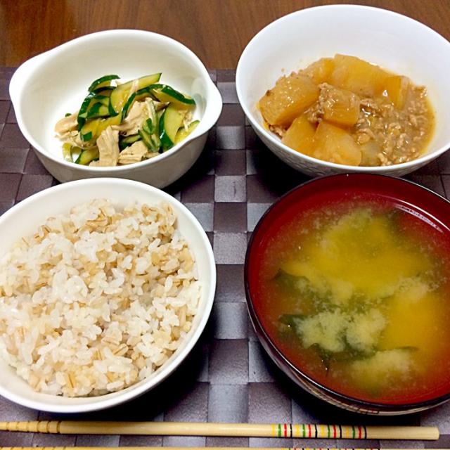 昨日と同じ大根の煮物とササミとキュウリの辛子和え/Koichi GOGO | Snapdish[スナップディッシュ]