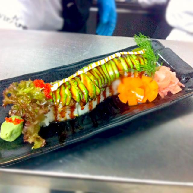 Caterpillar roll/Polis Polydefki | Snapdish[スナップディッシュ]