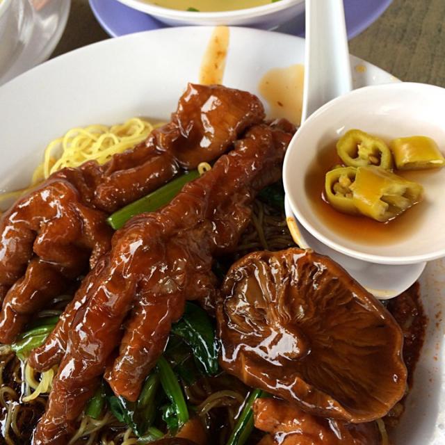 Chicken feet noodle Dajie/Ong Sor Fern | Snapdish[スナップディッシュ]
