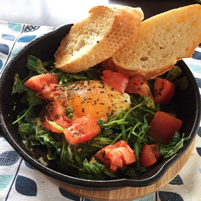 スキレットで朝食/Alisaさんのレシピ | Snapdish[スナップディッシュ]