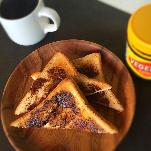 Quick Breakfast Vegemite on.../Samuel Naylor | Snapdish[スナップディッシュ]