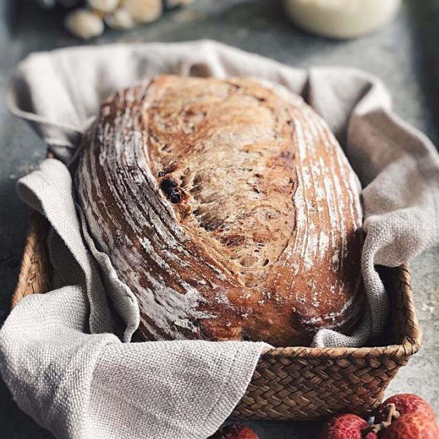 Lychees and rose bread/rick chan | Snapdish[スナップディッシュ]