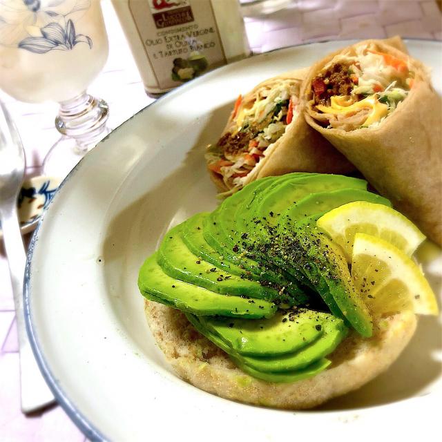 Avocado Sandwiches with Tru.../angiee♡さんのレシピ | Snapdish[スナップディッシュ]