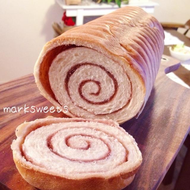 こしあんのラウンド食パ ンチームラウンド ゆるく結成っ笑/marksweets | Snapdish[スナップディッシュ]