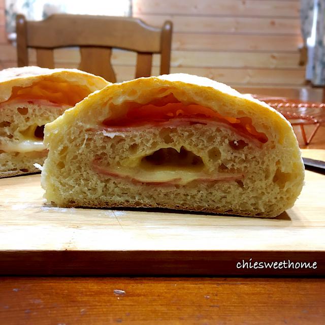 ベーコンチーズドデカパン/chieko ♪さんのレシピ | Snapdish[スナップディッシュ]