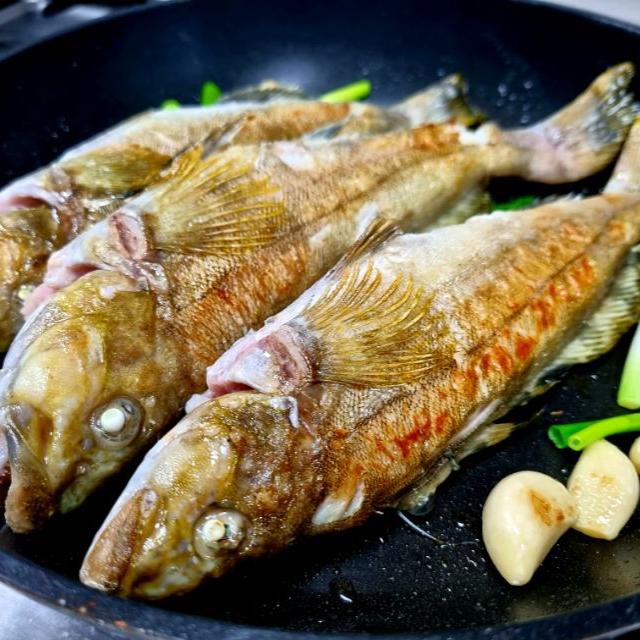 pan seared Pacific ocean perch/steven z.y. | Snapdish[スナップディッシュ]