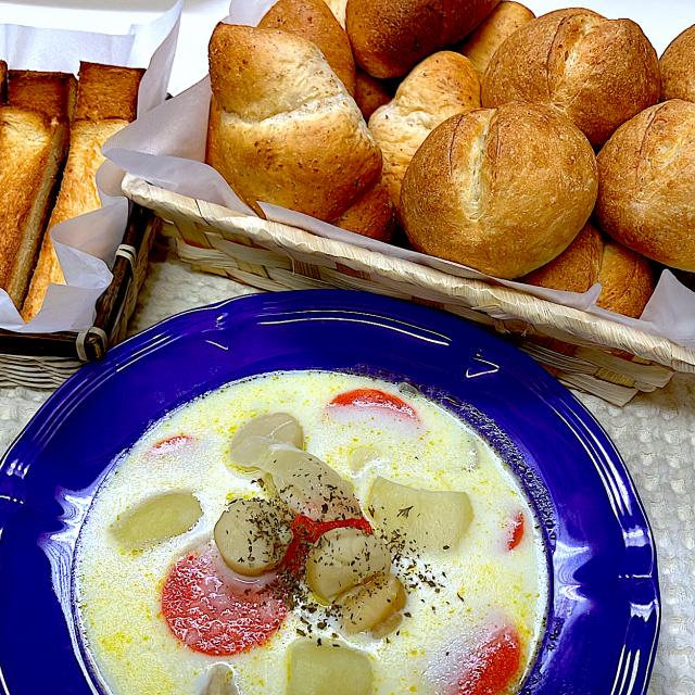 ホタテのシチューとパン/marich | Snapdish[スナップディッシュ]