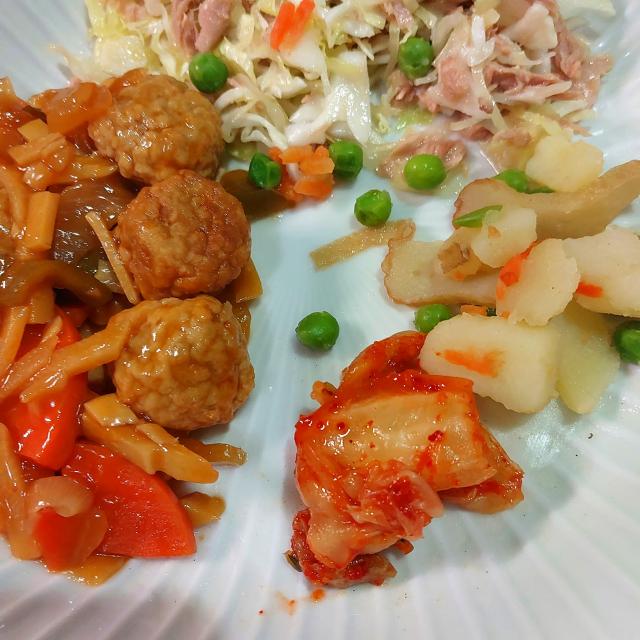 うまかばいおひとりさま夕食肉なし肉じゃ.../🐧ペンギン2 | Snapdish[スナップディッシュ]