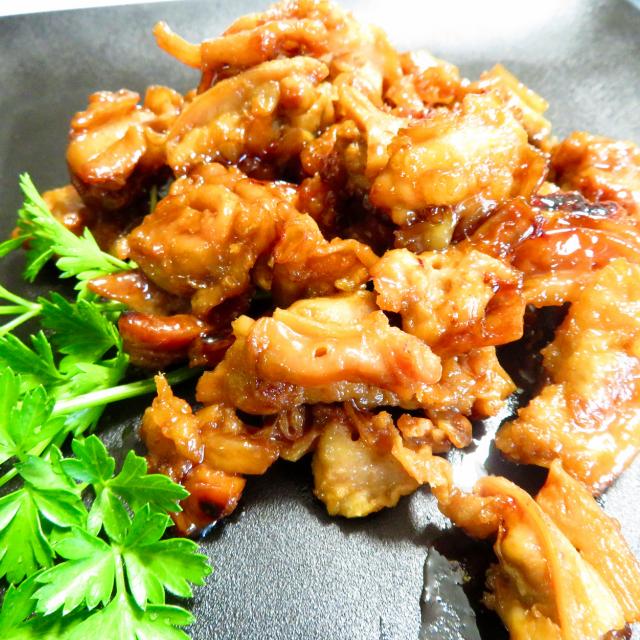 オイスターソースとナンプラーの焼き鳥/Yasuo Watanabe | Snapdish[スナップディッシュ]