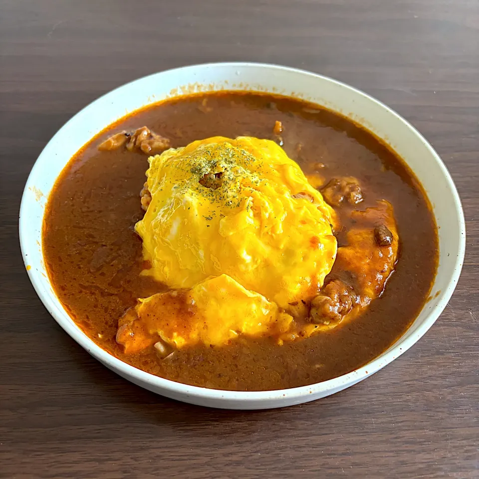 ビーフシチューリメイクオムライス/dashi menjiro | Snapdish[スナップディッシュ]