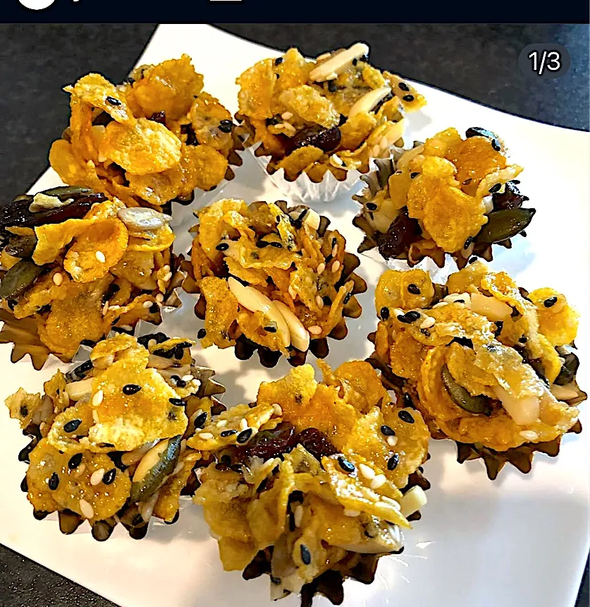 Crispy conflex with nuts/your sweet | Snapdish[スナップディッシュ]